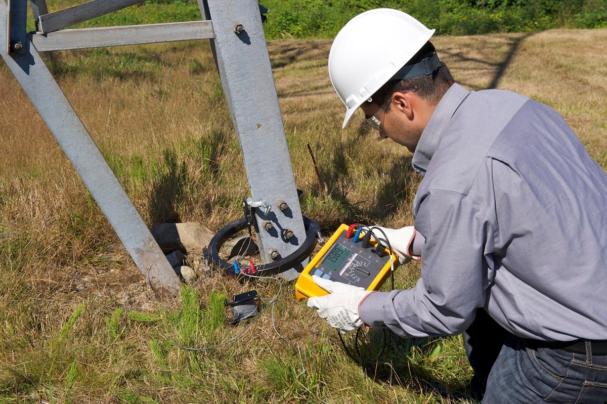 Fluke 1625-2 GEO Earth Ground Resistance Tester | Fluke 1625-2 1625-2 ...